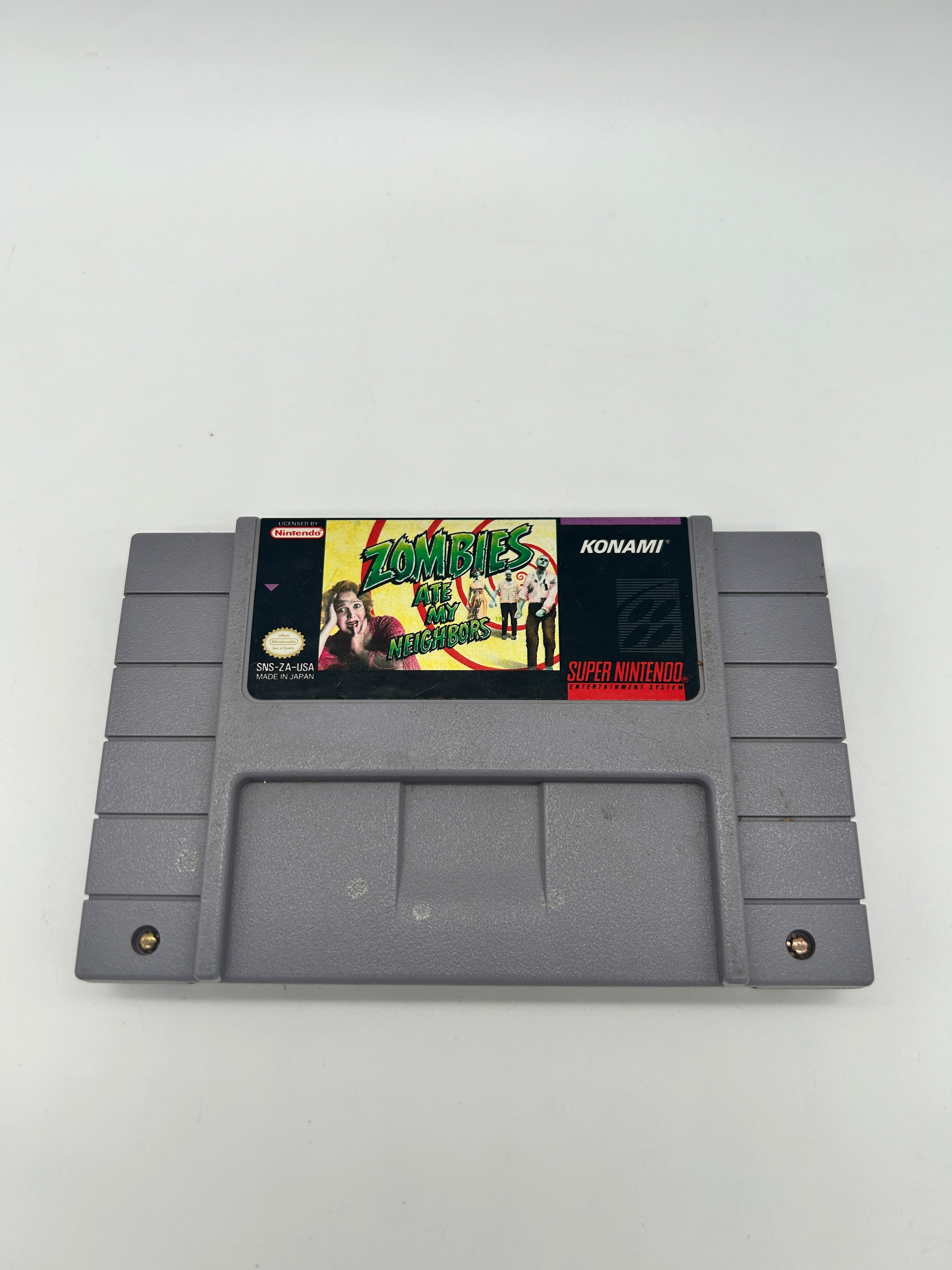 SUPER NiNTENDO [SNES] | ZOMBiES ATE MY NEIGHBORS – PiXEL-RETRO.COM